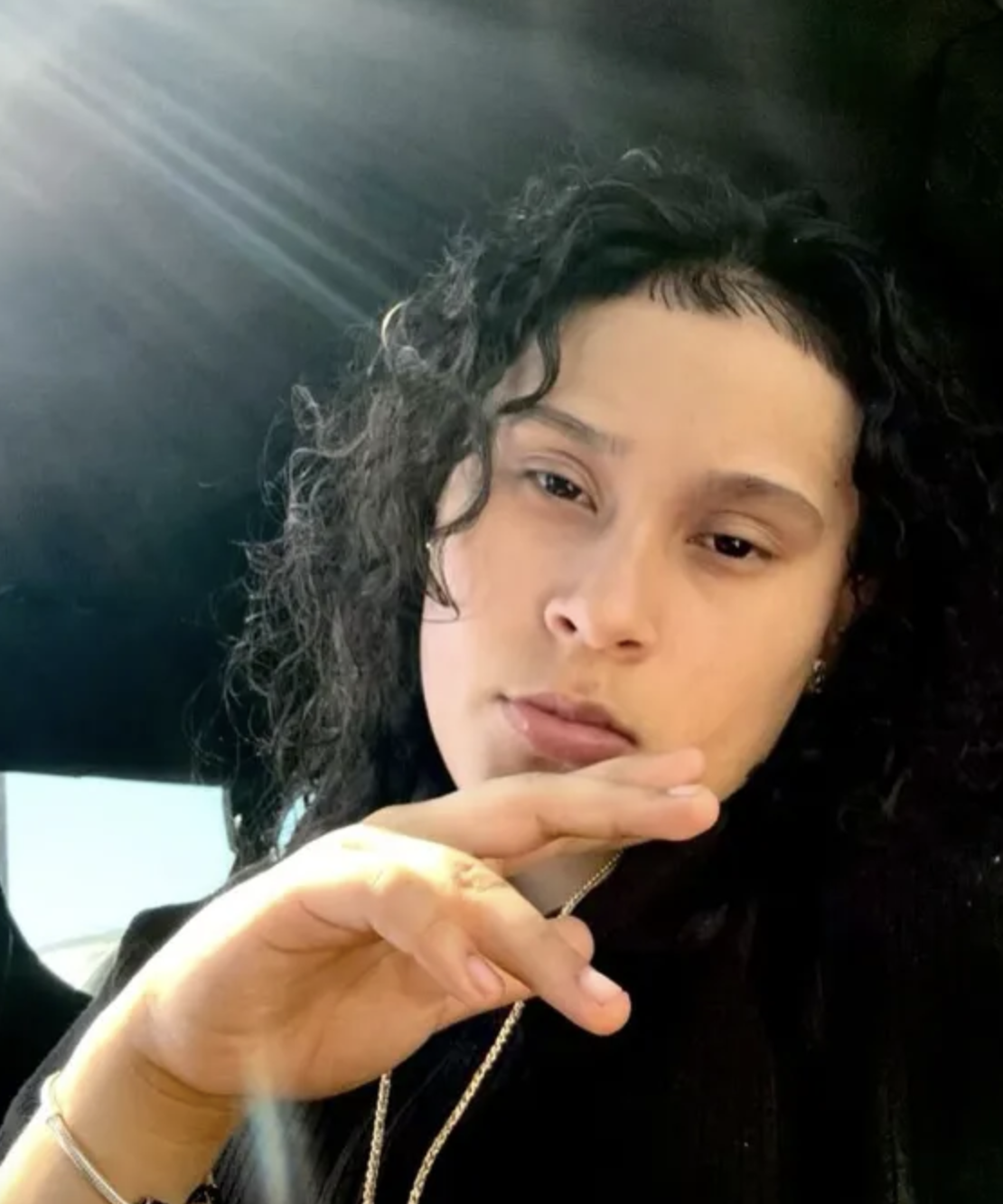 Vocalista de “Yahritza y su esencia” muestra su cabello al natural y ...
