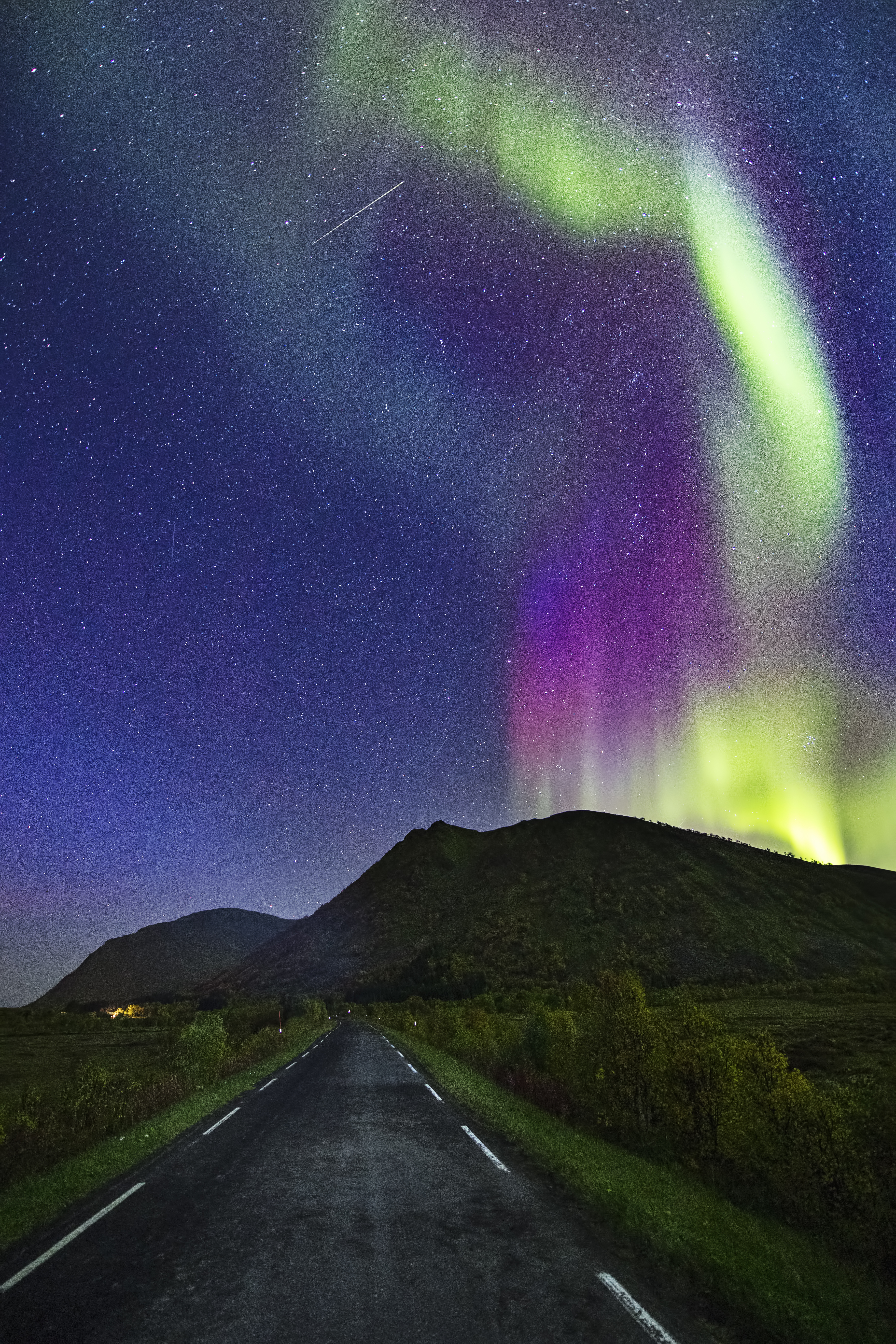 La experiencia de presenciar las auroras boreales se da en diversas ...