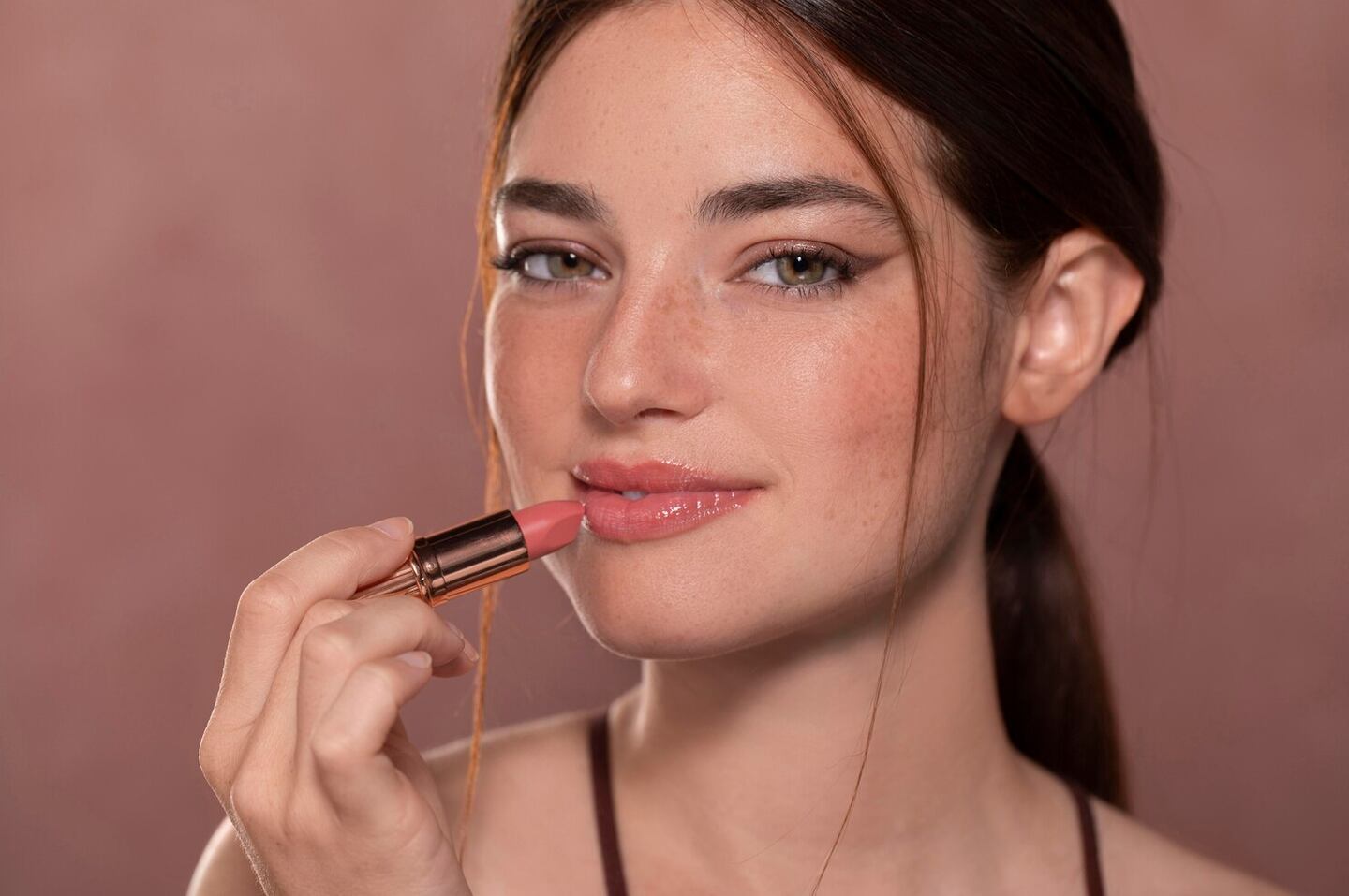 Los tonos de labiales perfectos para iniciar el 2025 – Metro World News